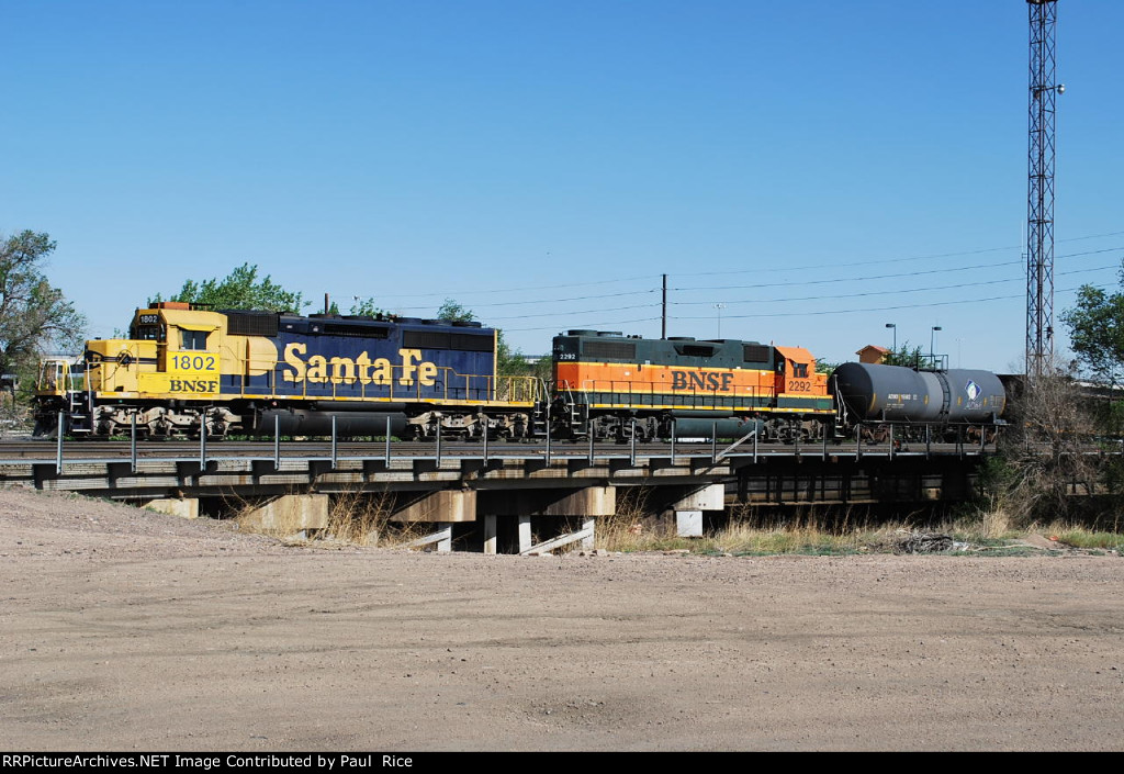 BNSF 1802 & BNSF 2292 Working The Yard